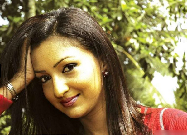 Sri Lanka Actress: Anjula Rajapaksha