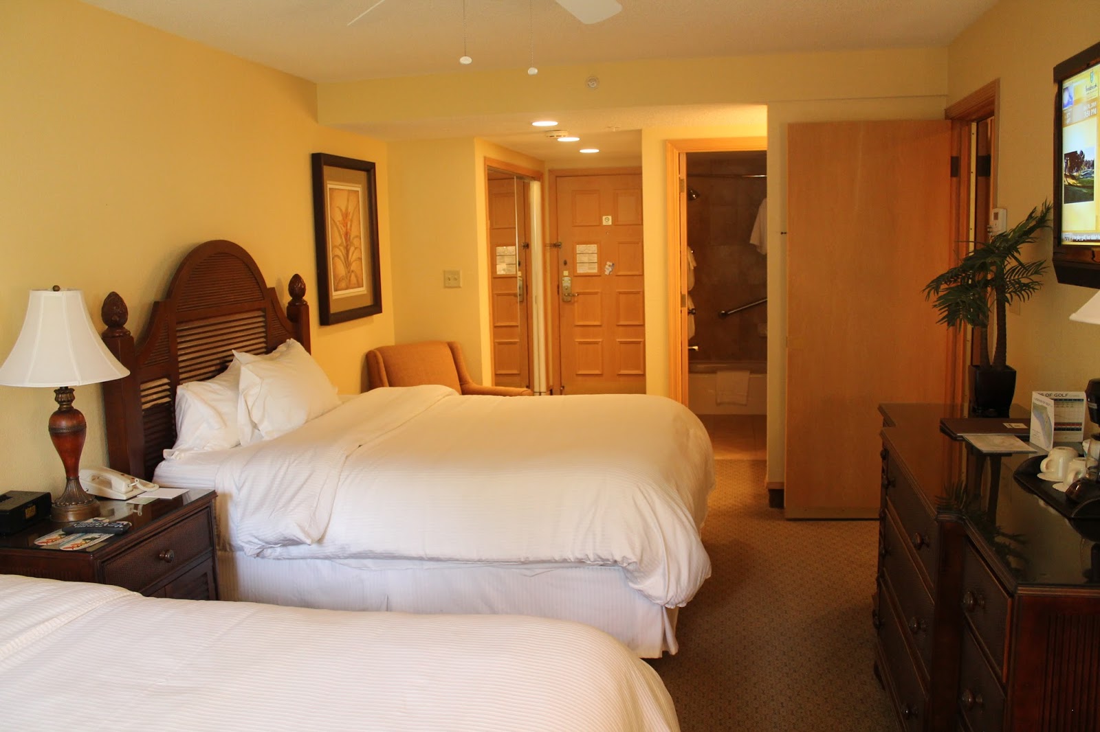 Photo tour of a One Bedroom Suite at Innisbrook Golf Resort | I Run For ...