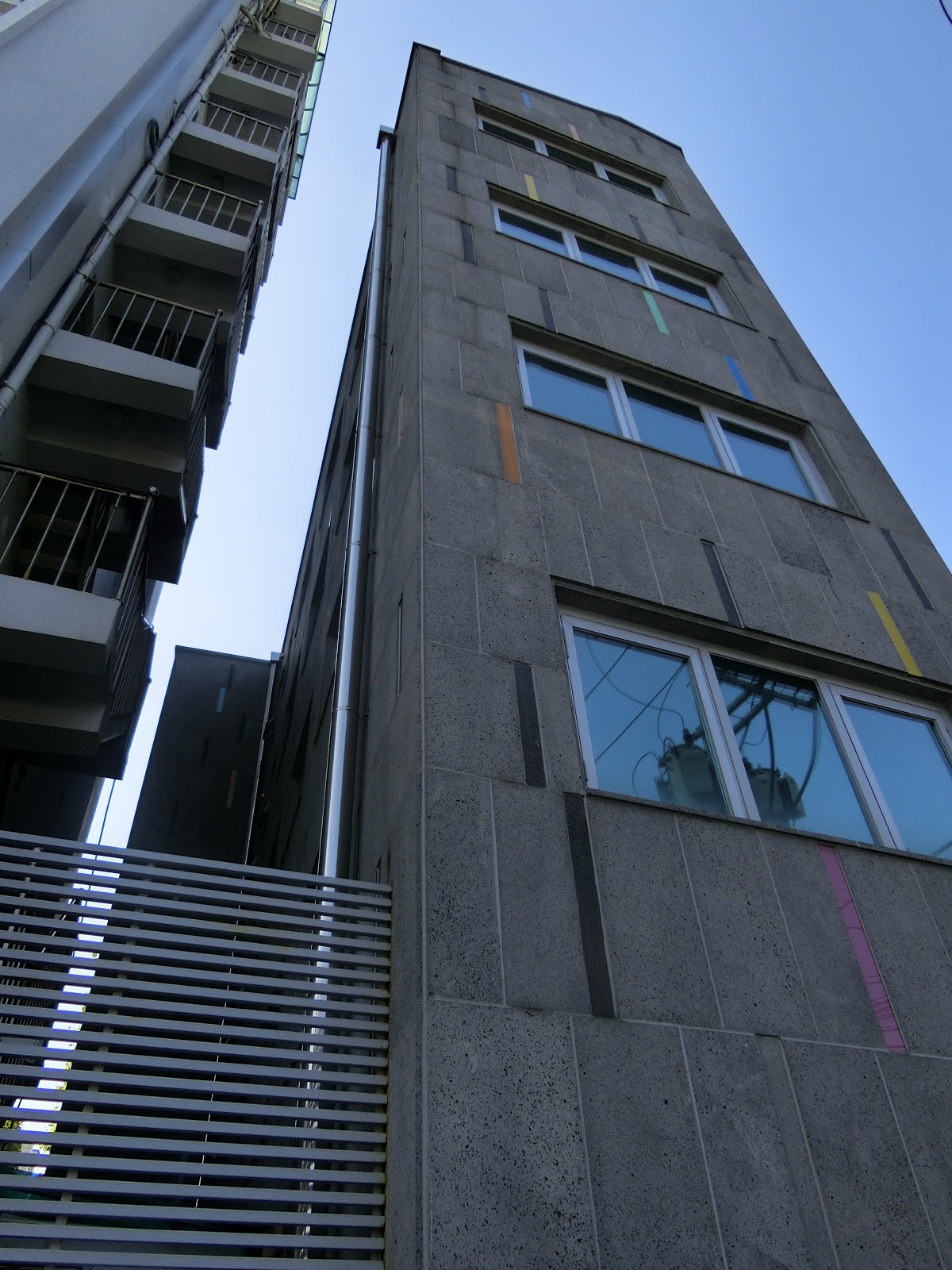 Nau speak: Korea: Mahabodhi Temple in Jogno District en route to Gwangjang