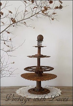 Christmas Countdown 6 : Christmas Tree #20 - Something in the Shed