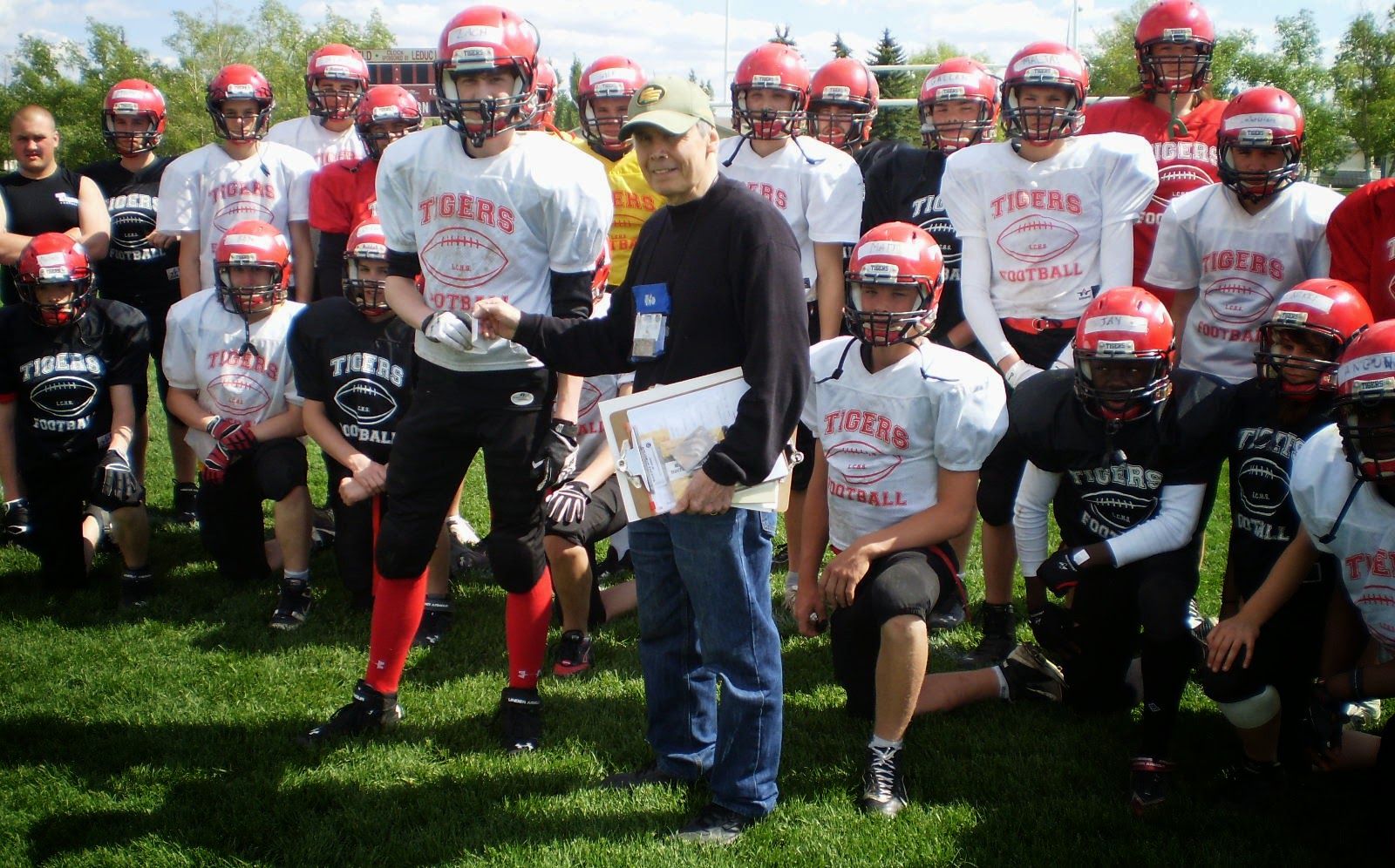Leduc Black-Gold Optimists: The Leduc High School Tigers Football Team ...