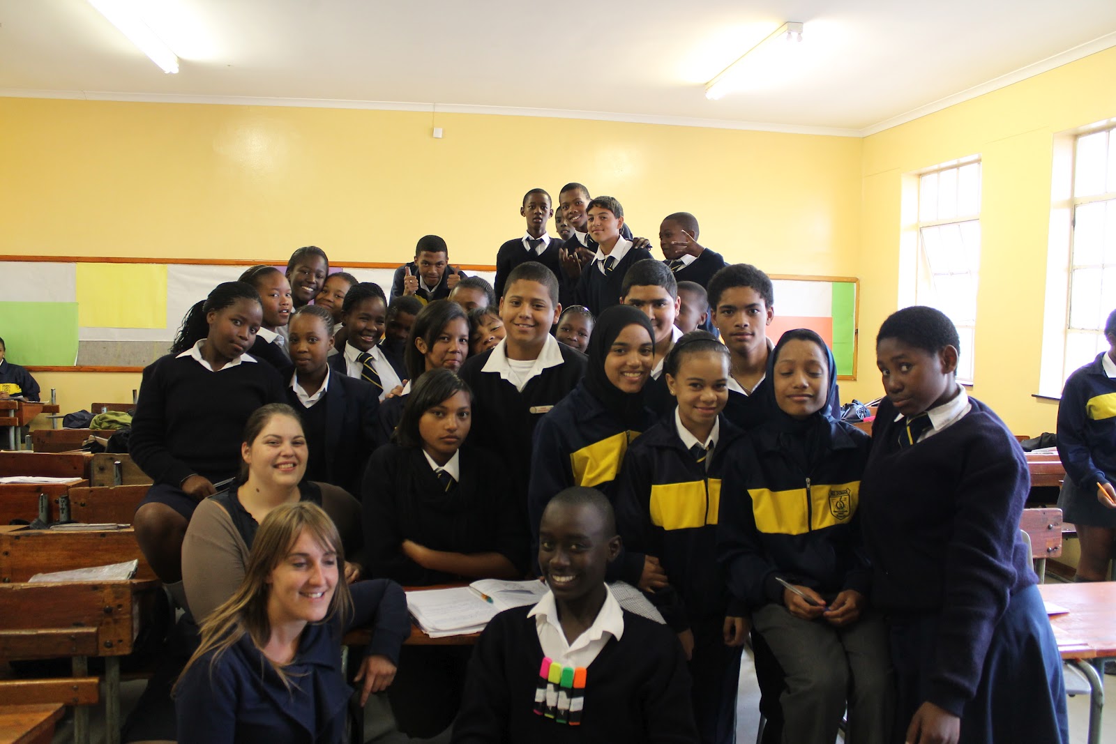 Bie en Annelies in Zuid-Afrika: bezoek aan Ned Doman High