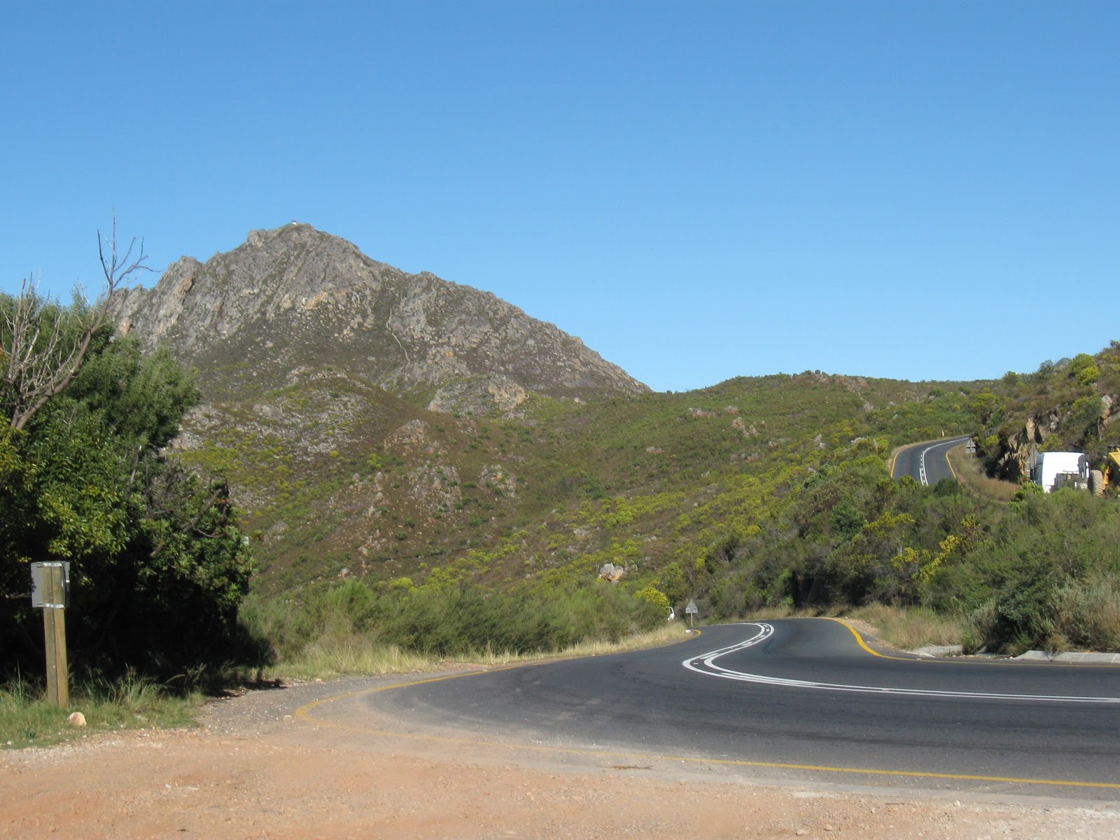 Clive on his motorcycle.: Cape Town, Grabouw, Franschoek via the pass ...