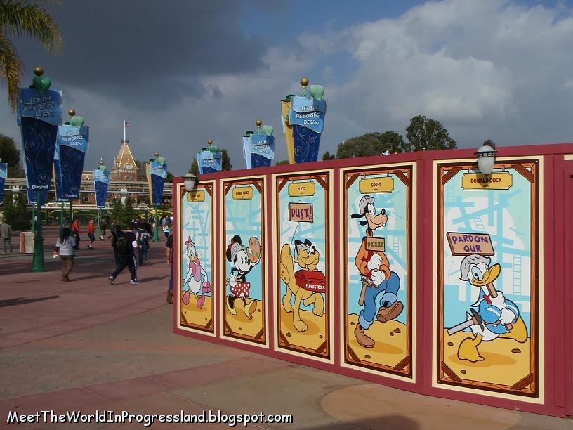 Meet The World: Disney's Construction Wall Adventure!
