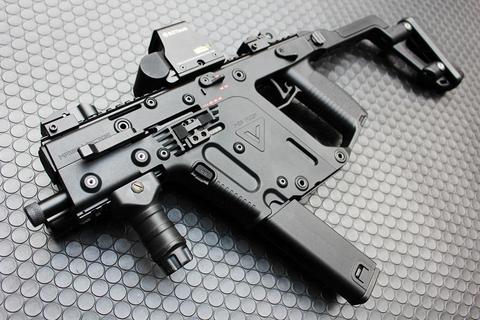 Adamantium: KRISS sub-machine Gun