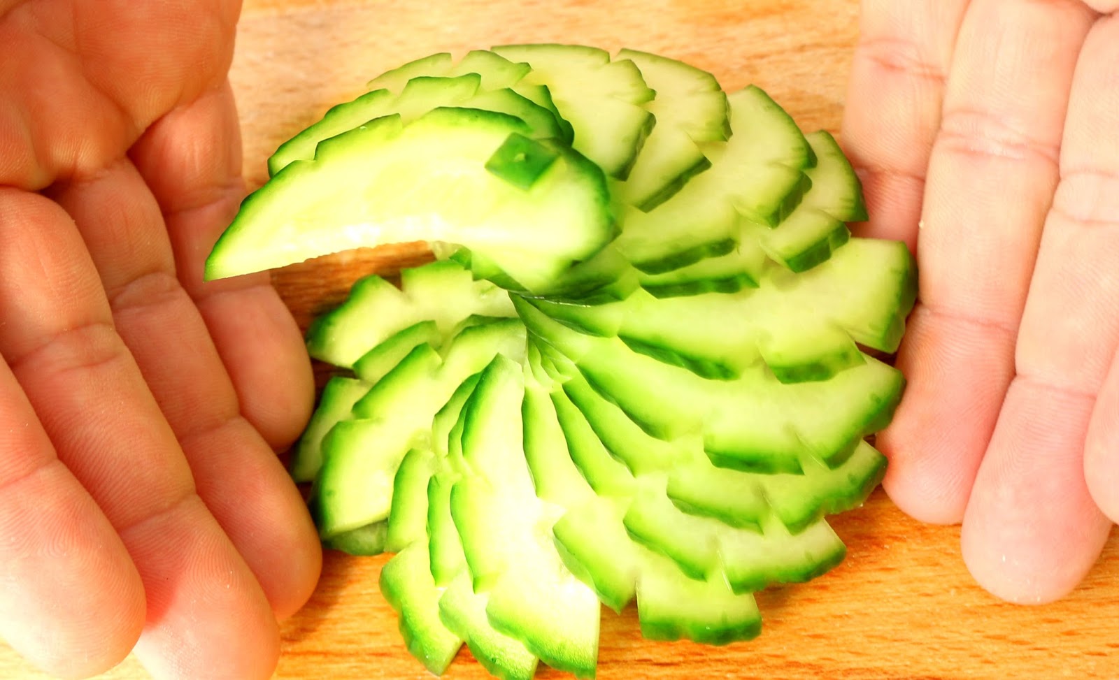 Josephine's Recipes: How To Make Cucumber Swirl Flower - Vegetable ...