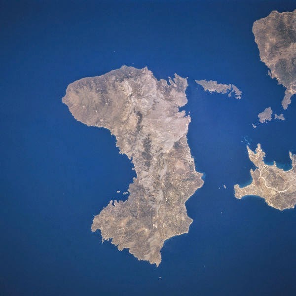 ΕΣΣΕΤ' ΗΜΑΡ: ΜΙΑ ΠΕΡΙΕΡΓΗ ΕΠΙΣΚΕΨΗ