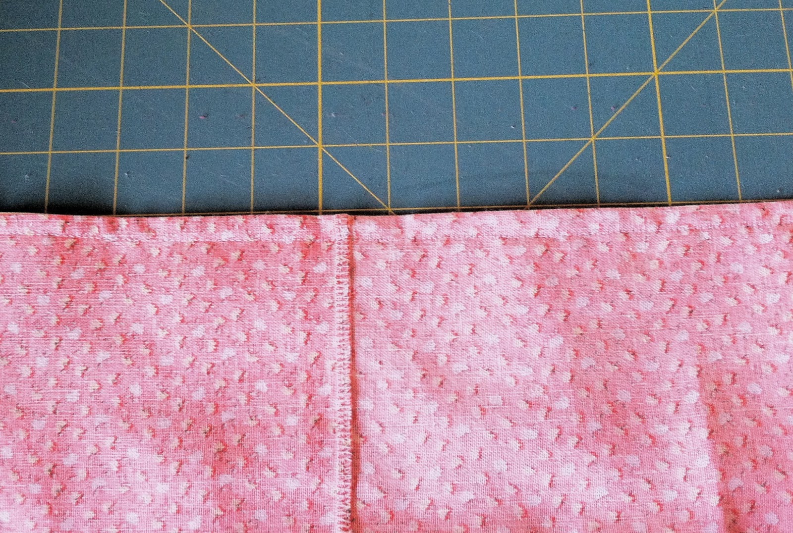 handmade dress haven: The Perfect cloth shopping bag - a tutorial