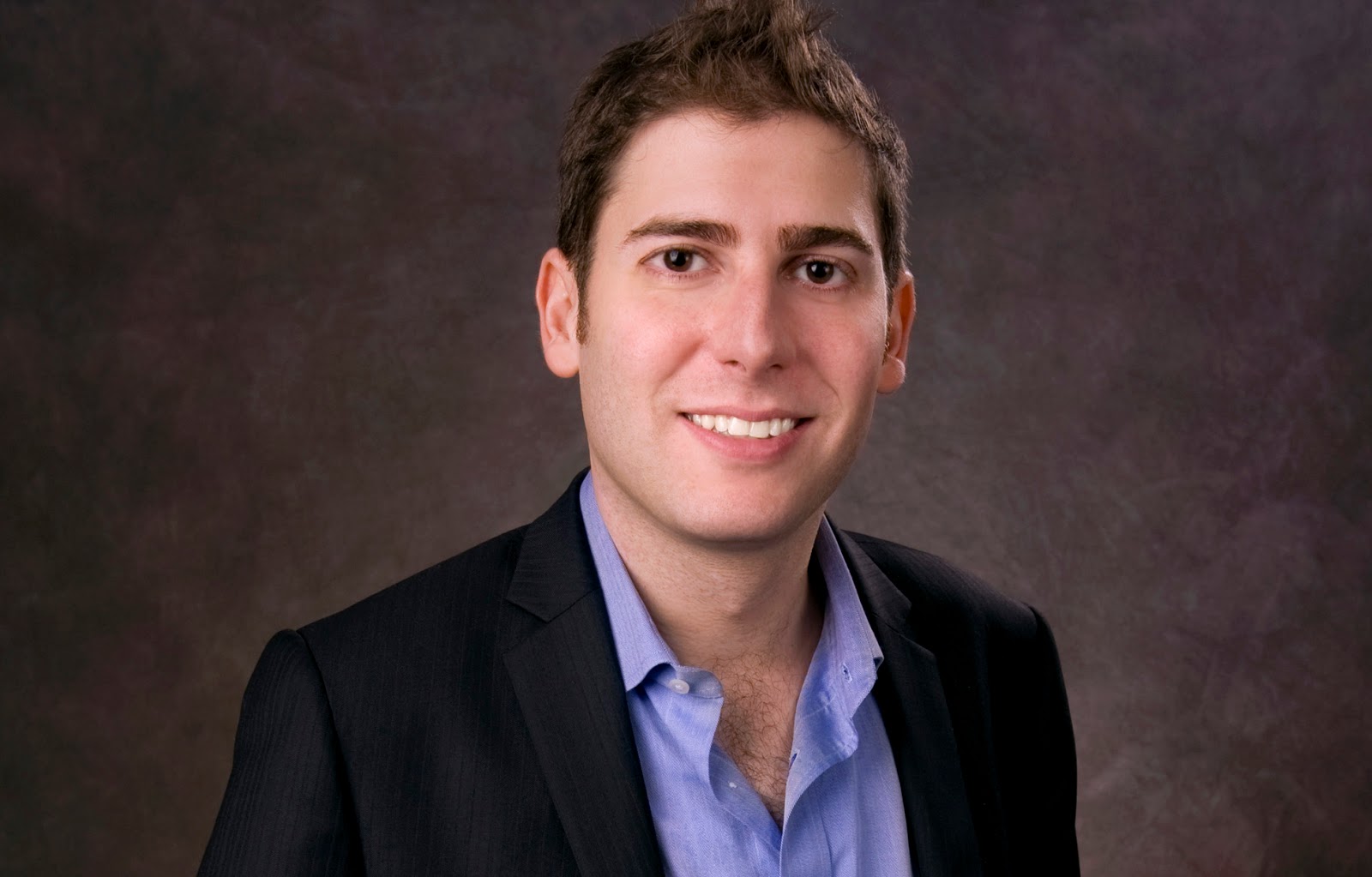 Notinotas Se Casa Co Fundador De Facebook Eduardo Saverin
