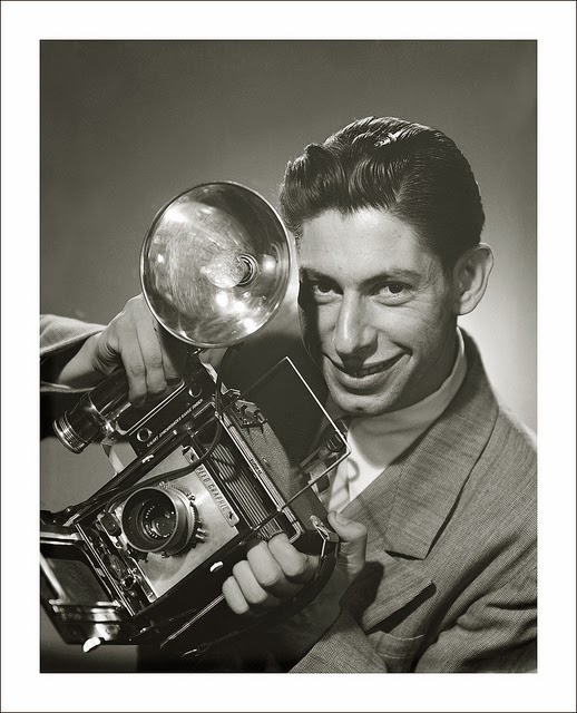 A Collection of 60 Interesting Vintage Photos of Photographers at Work ...