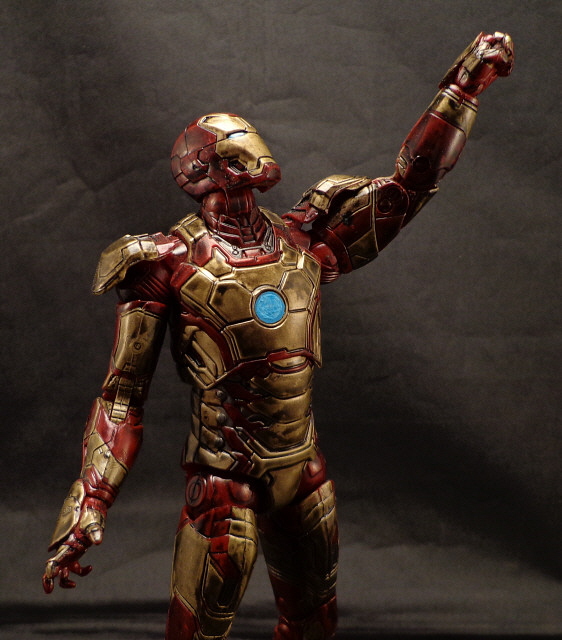Stronox Custom Figures: Marvel Legends Iron Man Mark 42