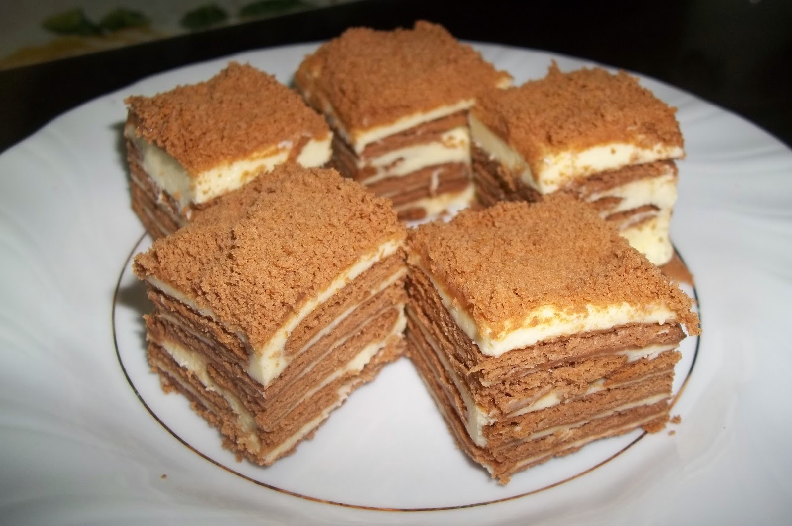 MamaMia Kitchen: KEK LAPIS CHEESE PESONA