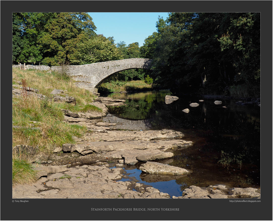 PhotoReflect: Stainforth packhorse bridge