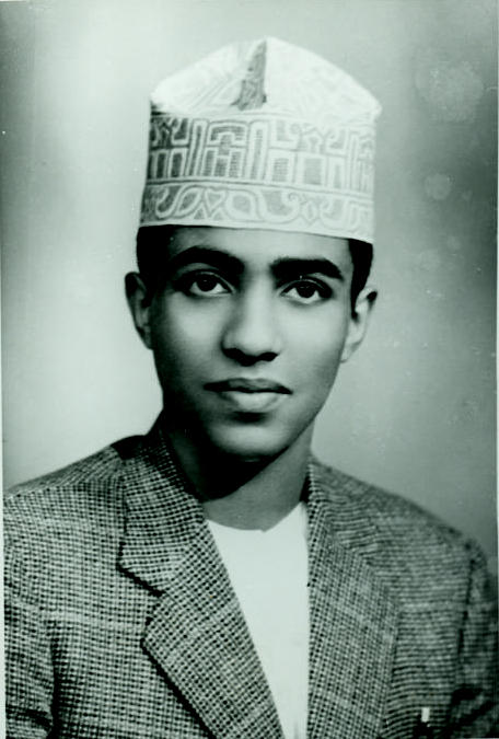 Oman Coast: The Omani Gentleman's Attire - Part 1