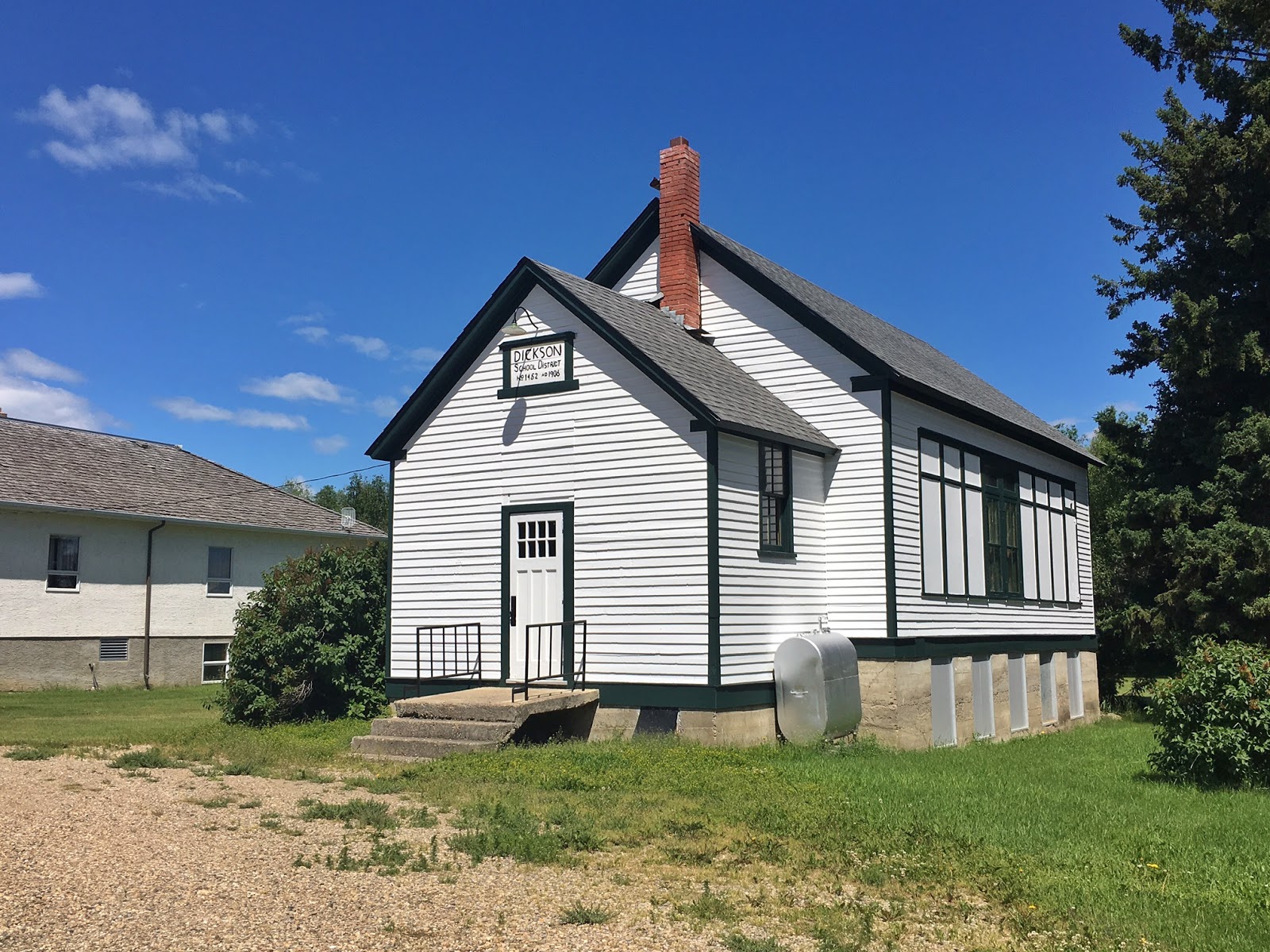 West of the 5th : Dickson Store and the Danish Canadian Museum