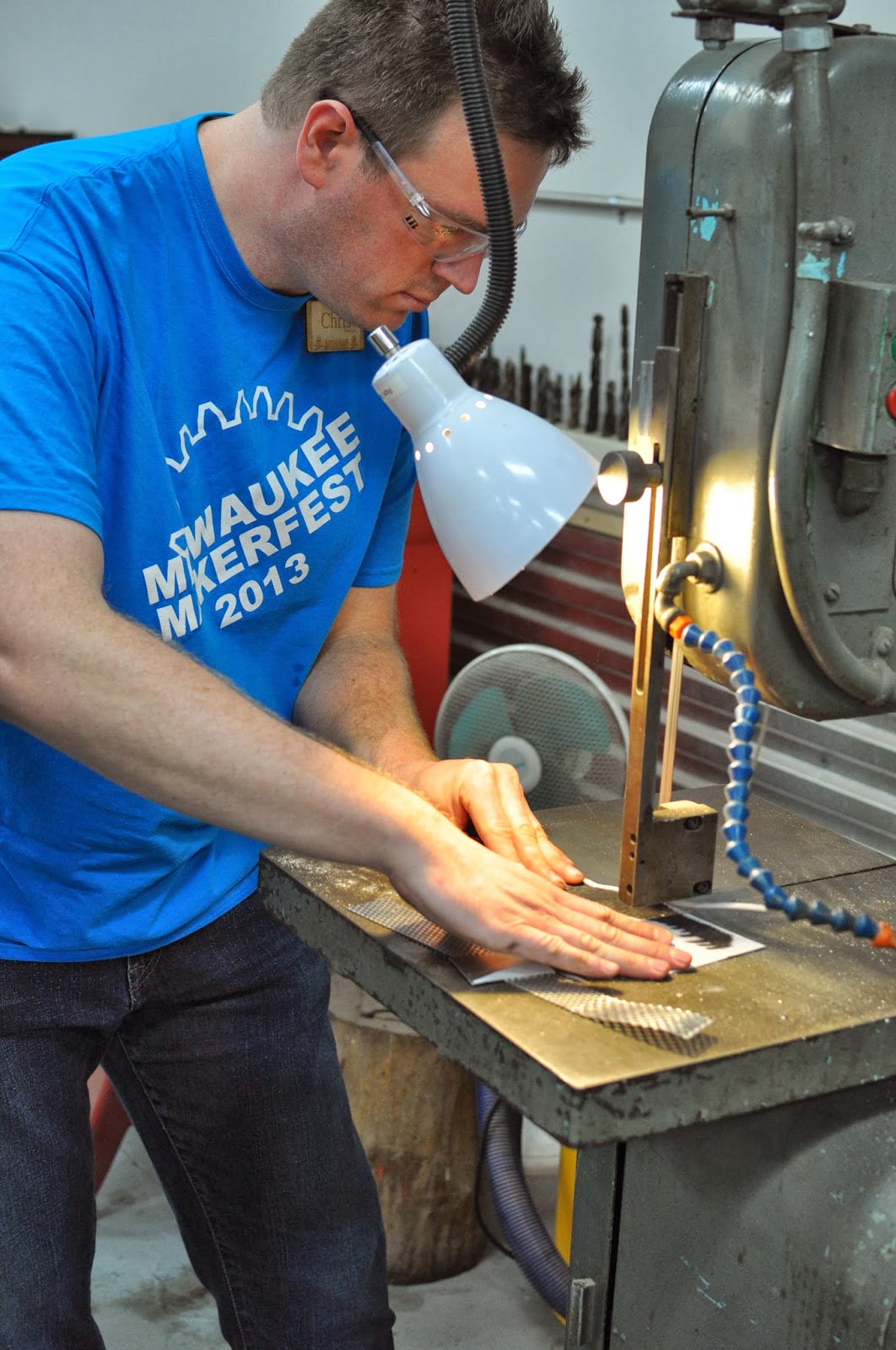 handverker: anodizing workshop: milwaukee makerspace