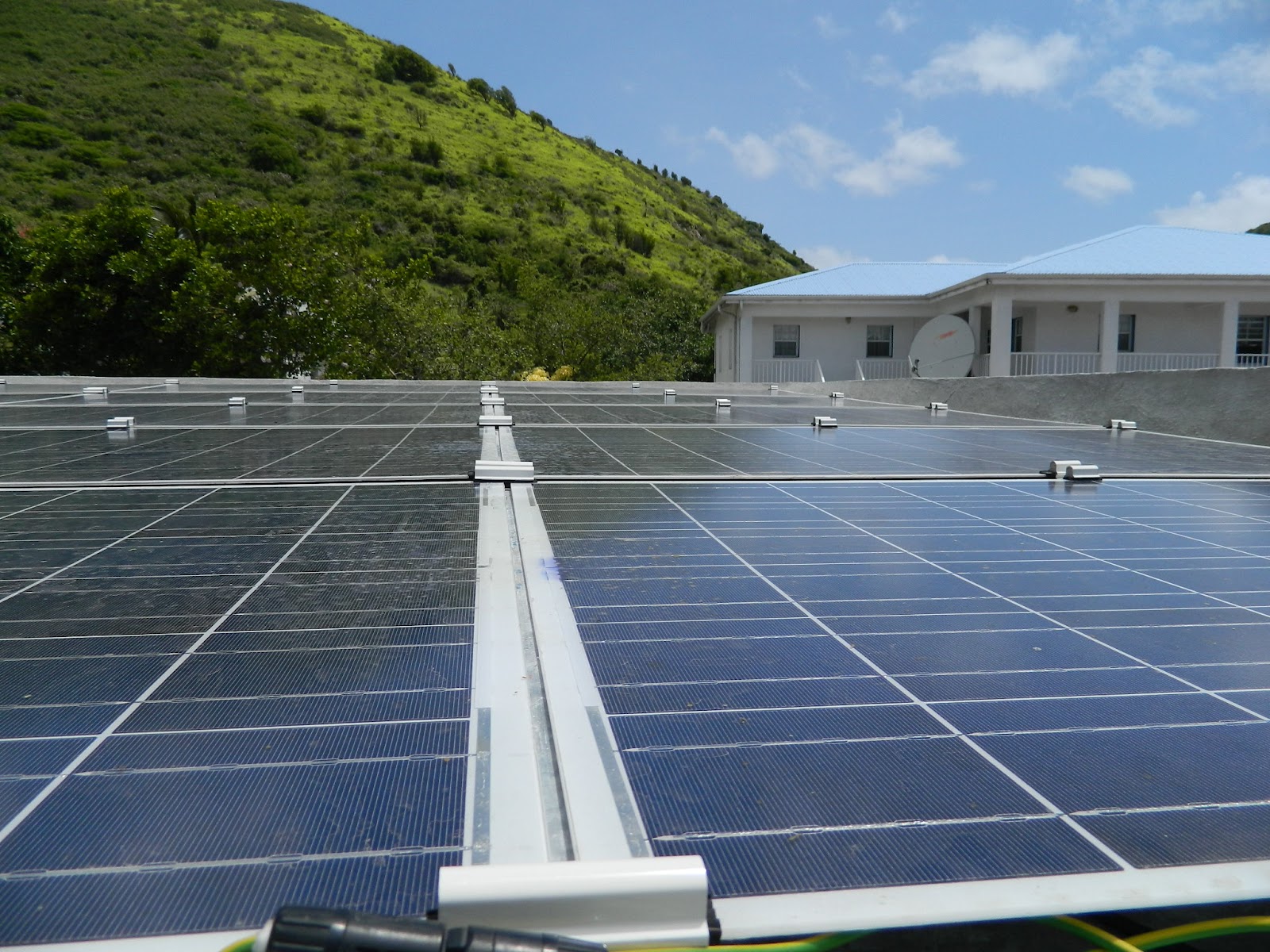 Caribbean Energy Store: Caribbean Solar Panels to Cut High Electricity ...