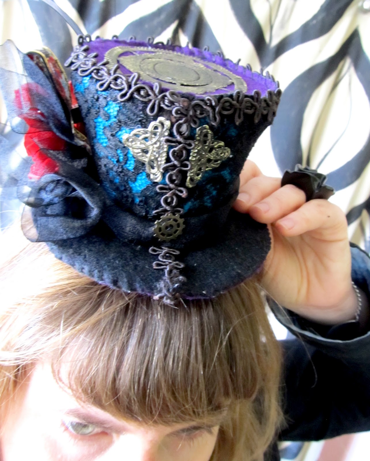 Enchanted Revolution: DYI Mini Top Hat