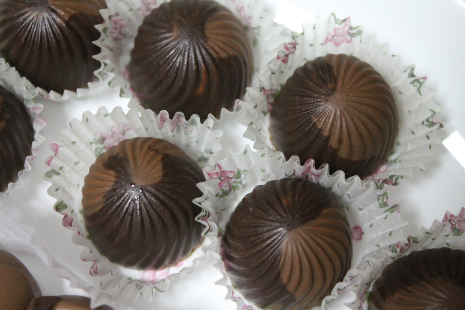 EEJA BAKERY: GAMBAR COKLAT CUTE