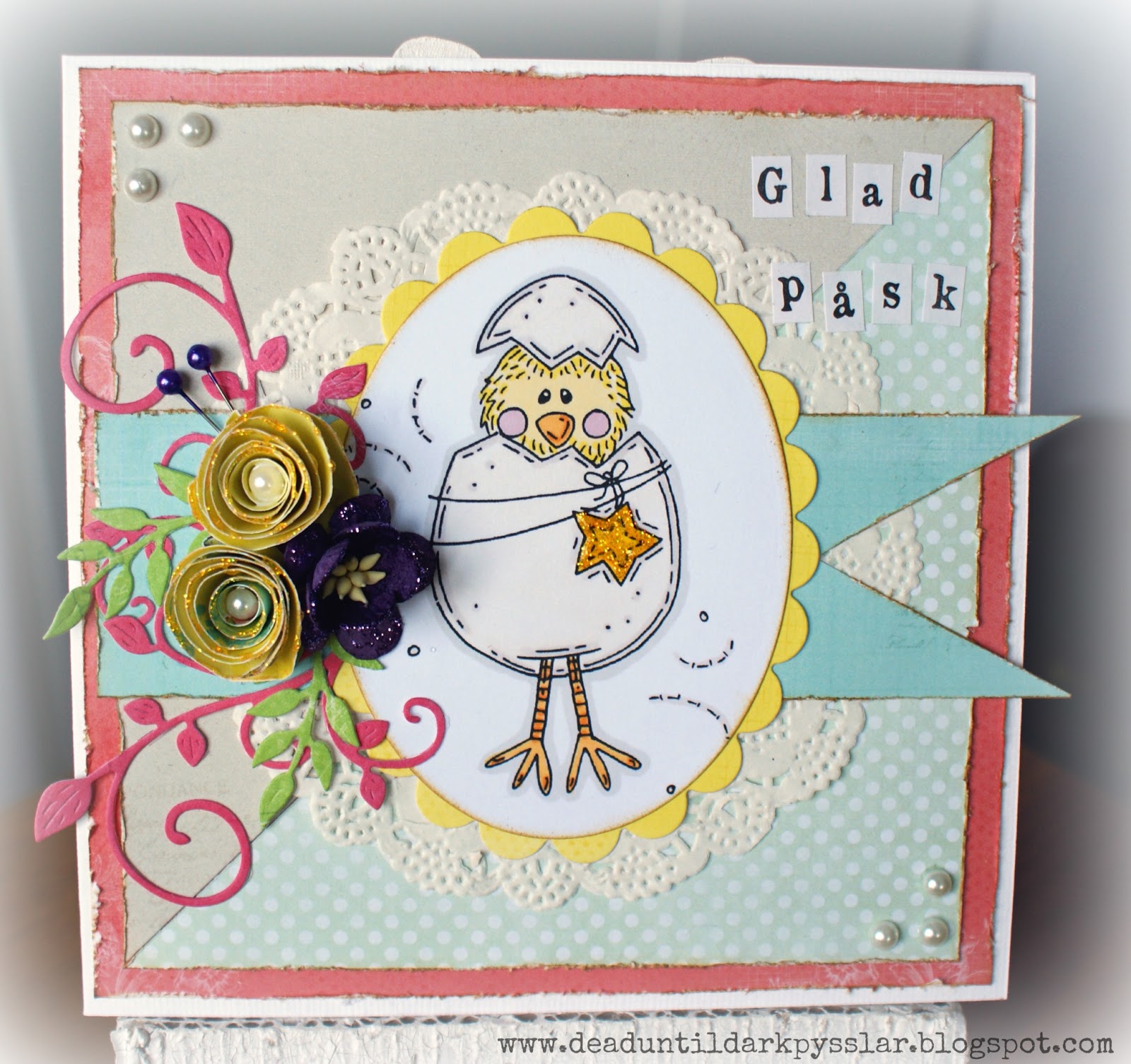 En liten butik: Påskkort med egna blommor, tutorial.