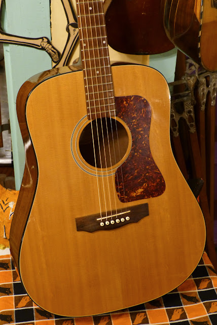 1998 Guild D4 NT HG Dreadnought Guitar