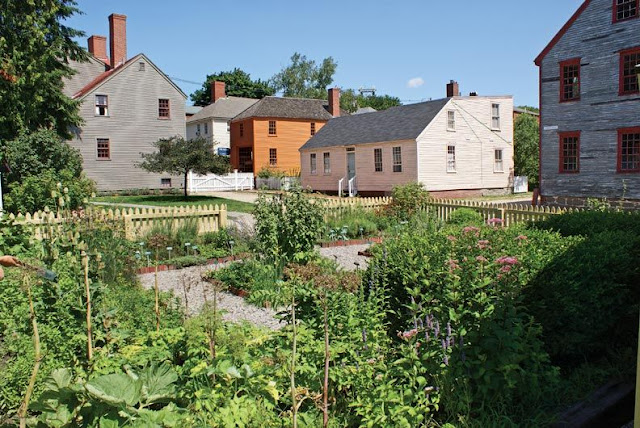 @Three Family Trees: Portsmouth's Strawbery Banke museum