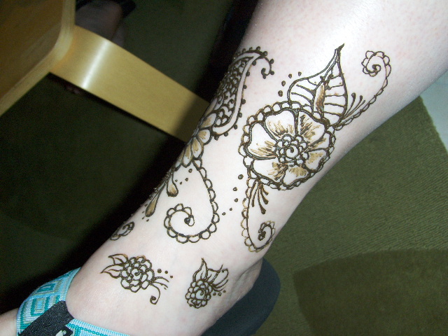 New 10 Mehndi Designs For Legs | Leg Henna Photos 2016 - NEW HENNA ...