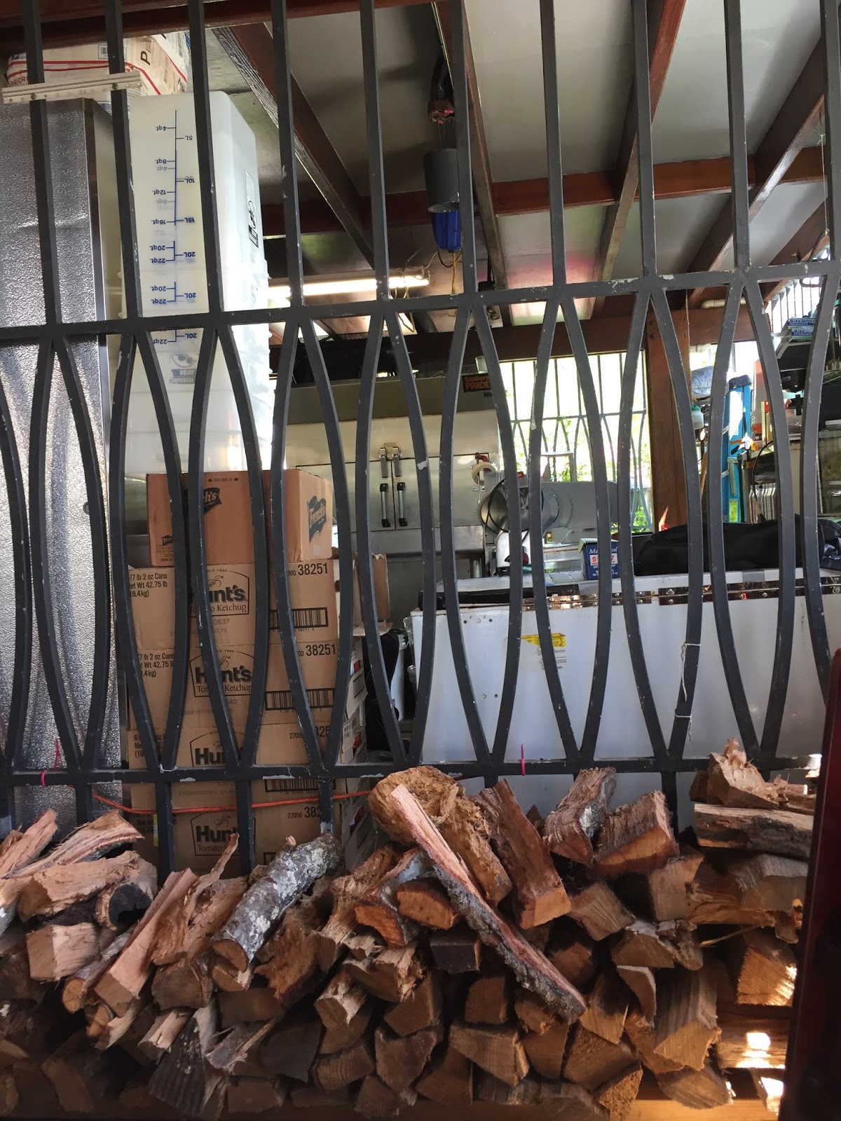 Deb's Days: Yummy Monday - The Smoking Rooster in St. Thomas