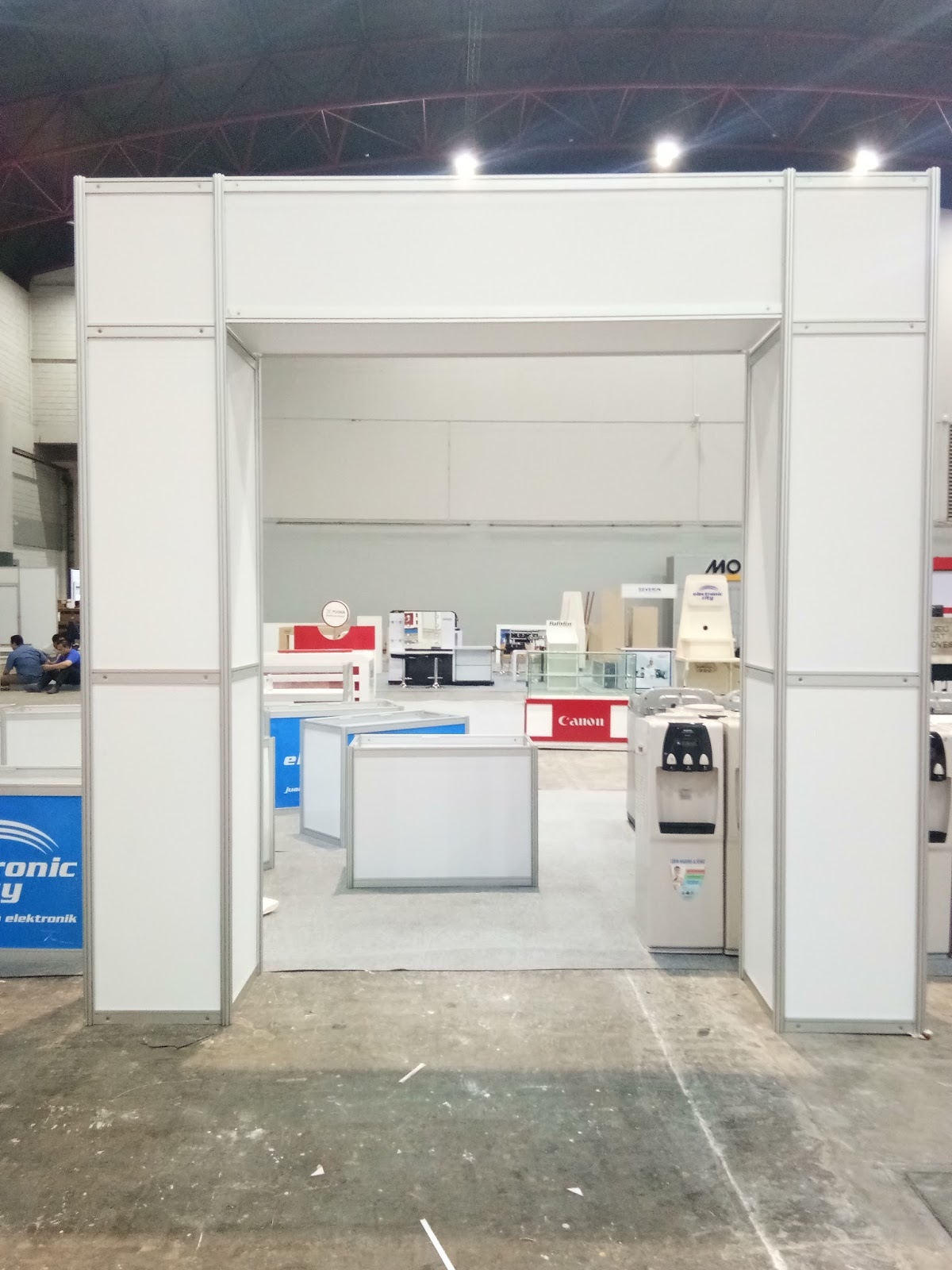 SEWA PARTISI GATE (GAPURA) - Jual dan Sewa Partisi Pameran Indonesia