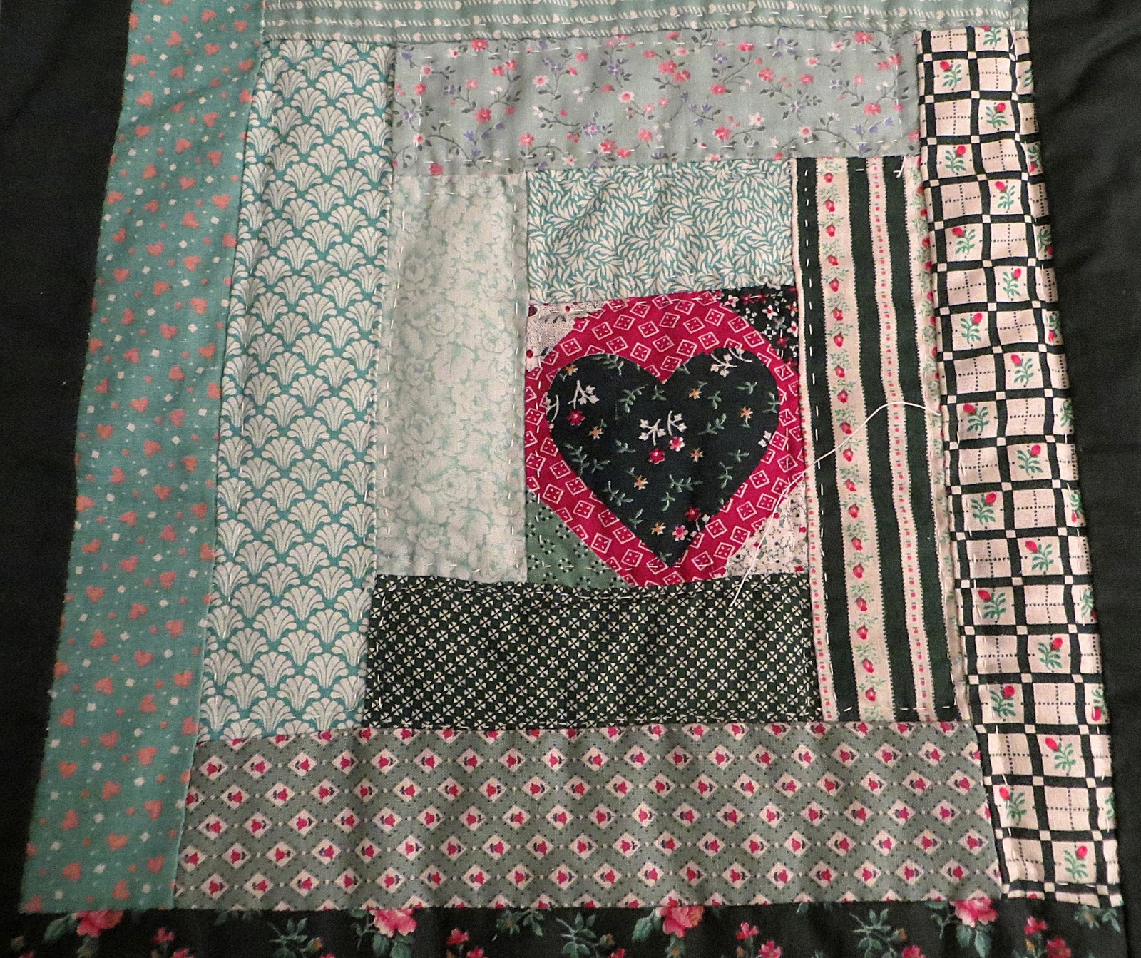 Deborah's Bits and Pieces: Slowly Stitching a Log Cabin