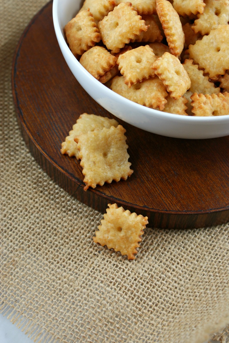 Authentic Suburban Gourmet: Gruyere and Cayenne Crackers | Friday Night ...