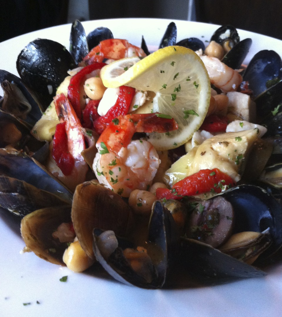 White Cap Grille: Old Port Portland, Maine-Great Food!