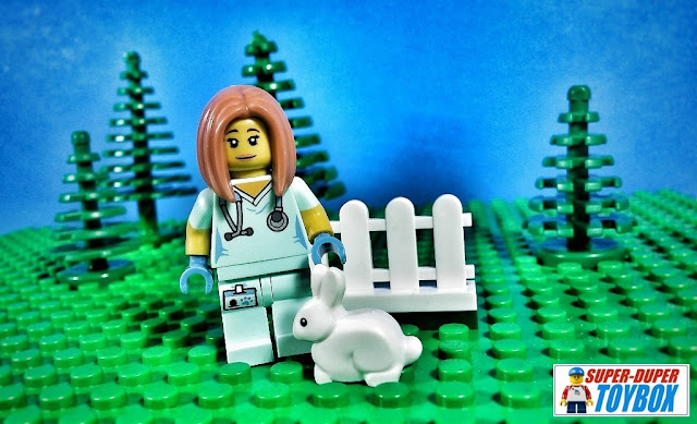Super-DuperToyBox: Lego Series 17 Surfer and Veterinarian Minifigs...