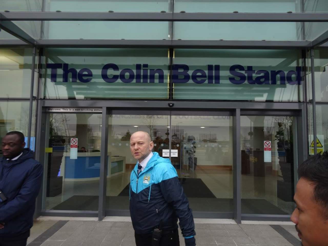 Bulan Biru: Kenali City - Colin Bell