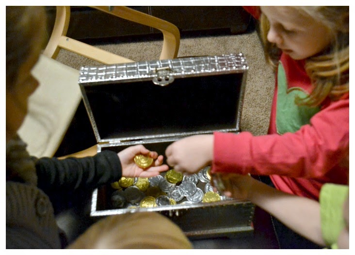 A treasure box! Inside were awesome gold and silver chocolate coins! (I ...