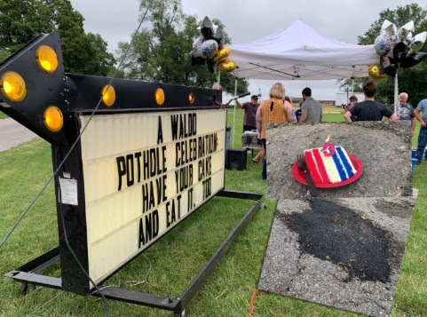 KANSAS CITY POWER MOVE OF THE WEEK: WALDO PARTIES AMID POTHOLE FIX!!!