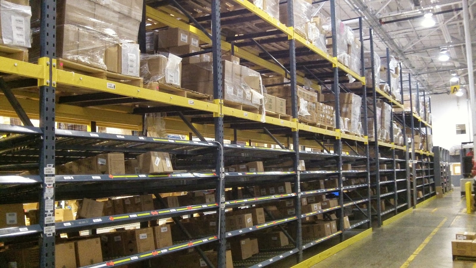 Speedrack Midwest: Unarco T-Bolt Carton Flow & Pallet Flow System