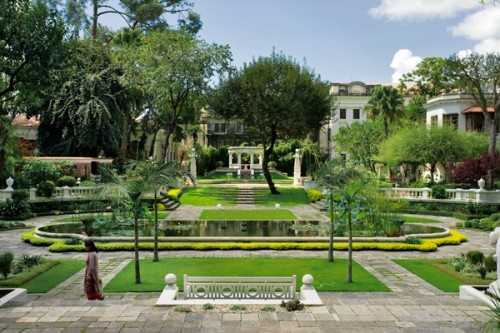 Blog of Phu Nepal: NEPAL STYLE