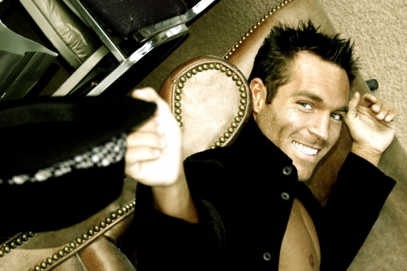 Eyecons: MODEL MONDAY: KYLE CLARK