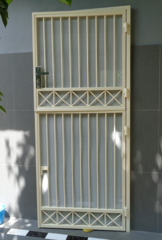 18 Pintu Besi Minimalis Terbaru Inspirasi Terpopuler!