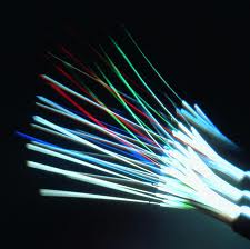 ninetoyou: FIBER OPTIK vs KABEL TEMBAGA