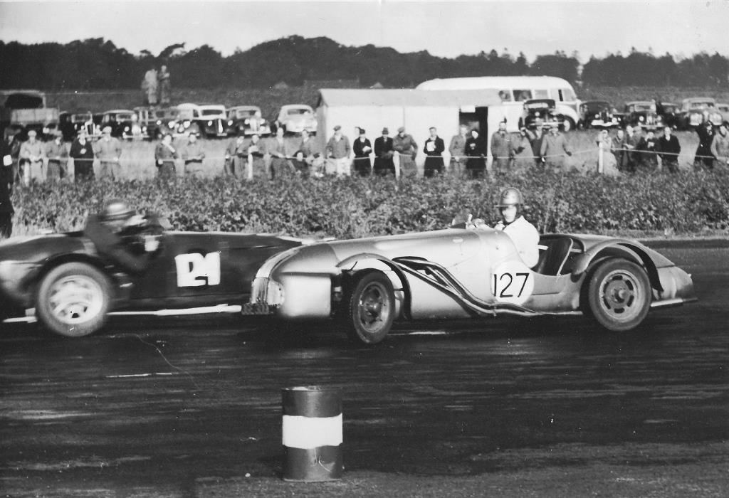 Yorkshire Ferret: 1952 Charterhall International Car Race Meeting