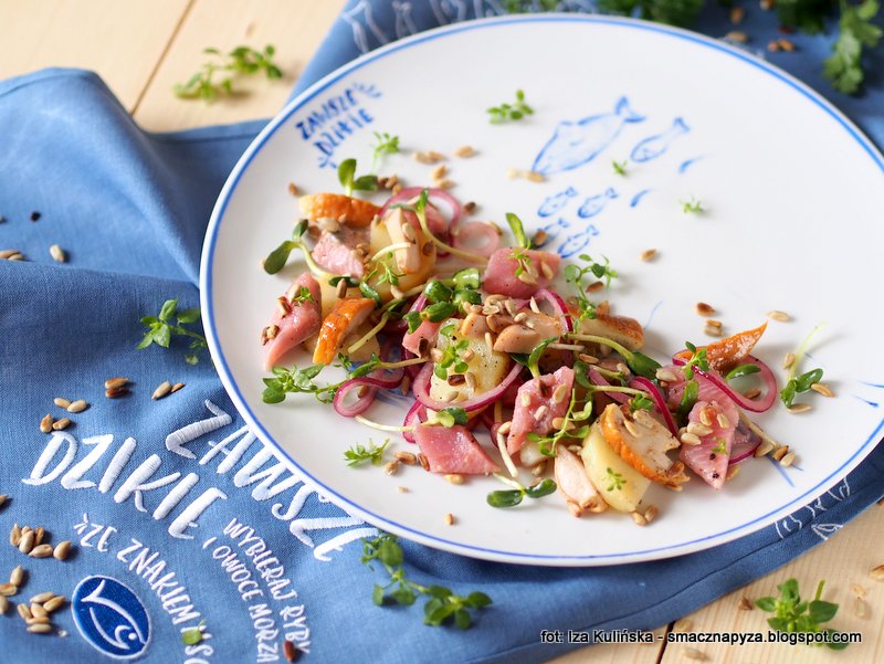 Śledzie matiasy po królewsku | Smaczna Pyza