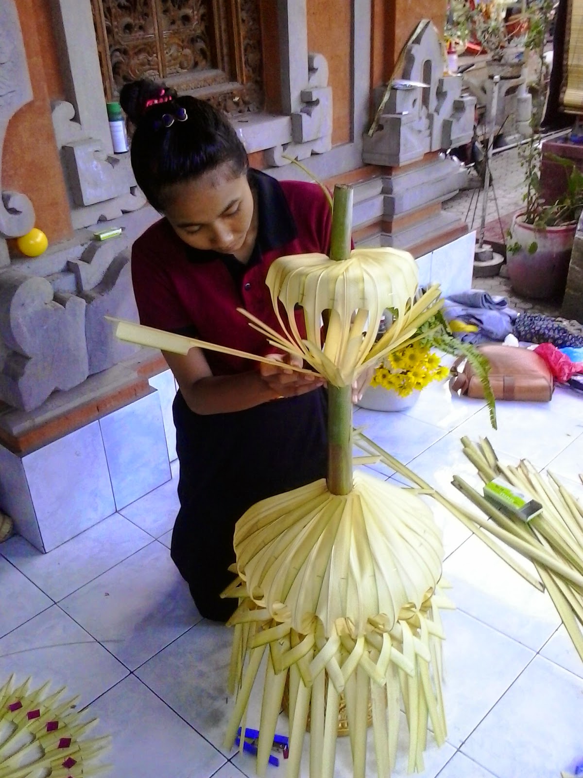 Dunia Perhotelan: Cara Merangkai Gebogan Bunga