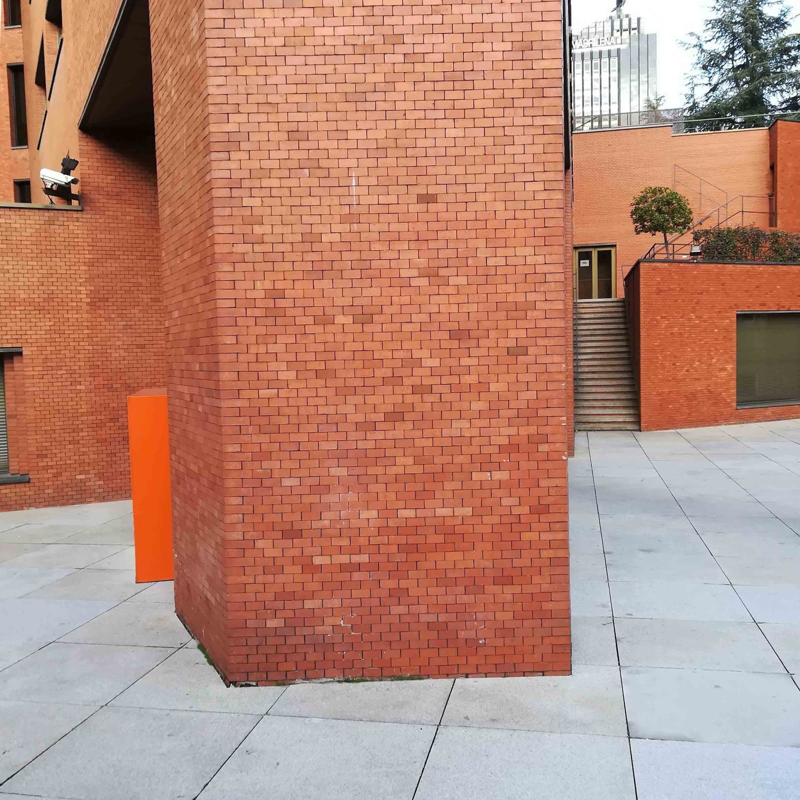 The View from Madrid: The Brick at Bankinter