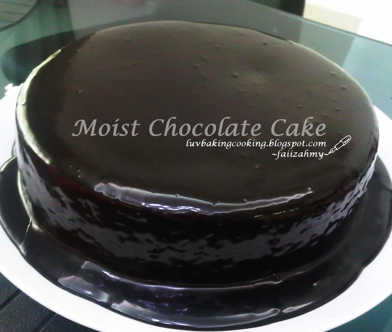 luvbakingcooking: moist chocolate cake