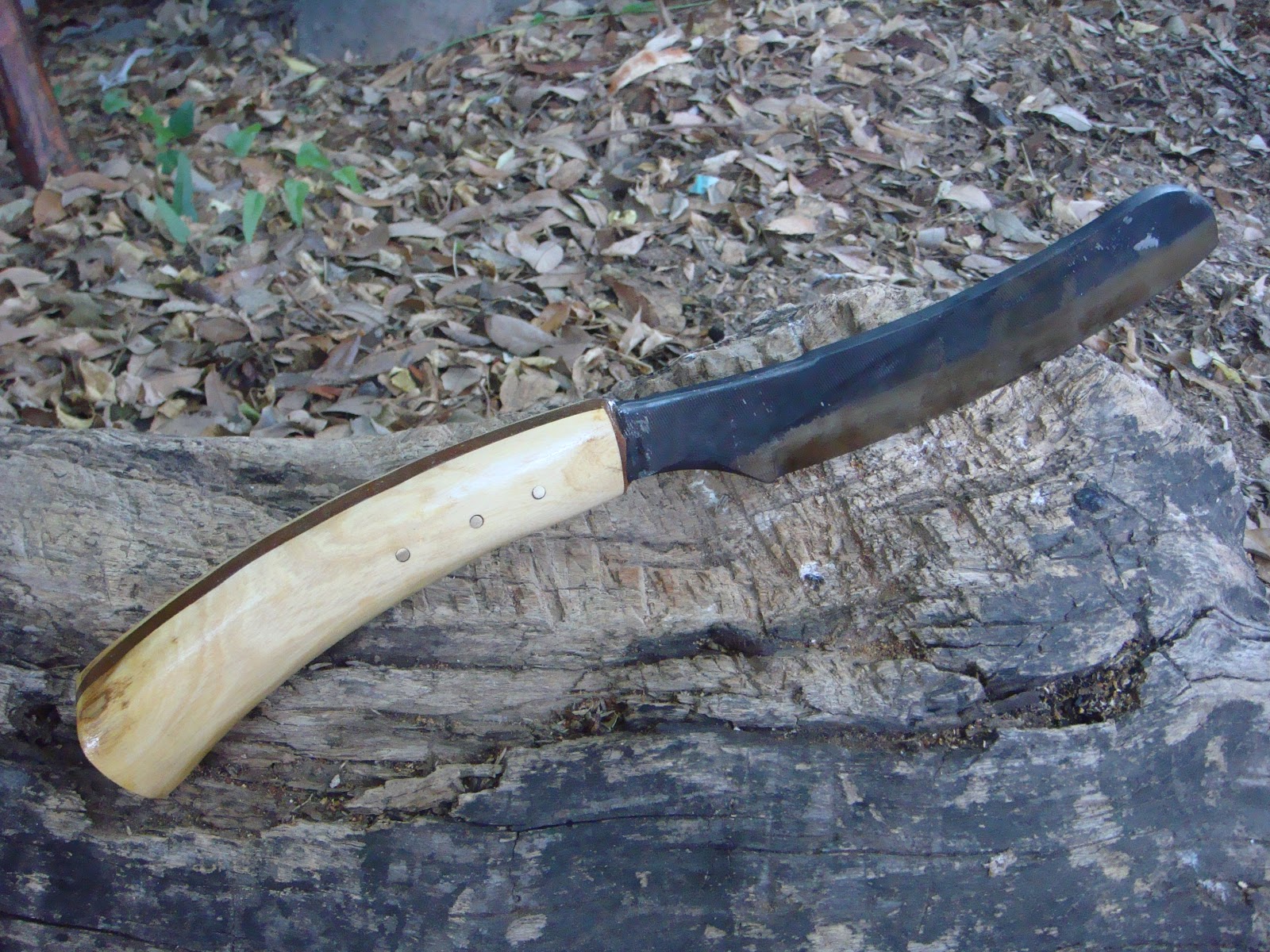 Woods Roamer: Survival Parang