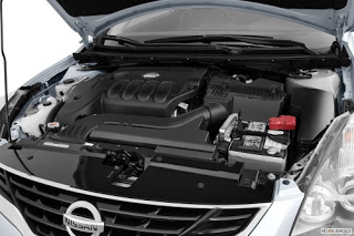 2013 Nissan Altima Limousine:das neueste Auto