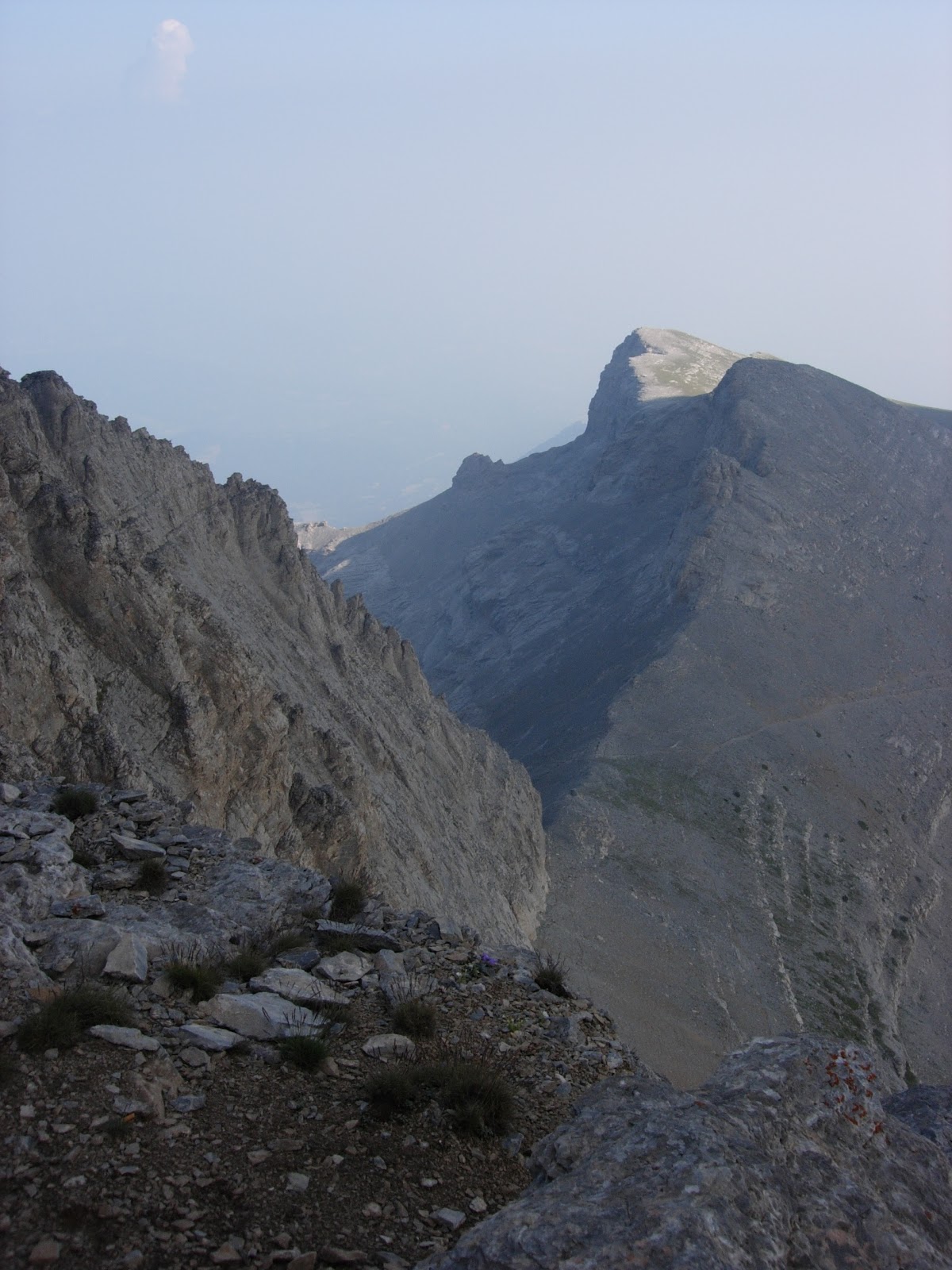ELIAS TSIKAS - ΟΡΕΙΒΑΤΙΚΟ ΗΜΕΡΟΛΟΓΙΟ: Mount Olympus 2919m - Greece 2006