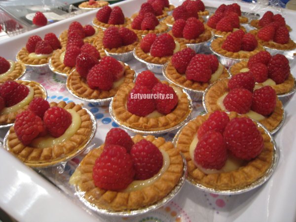 Eat Your City: Fresh raspberry lemon curd mini tarts recipe